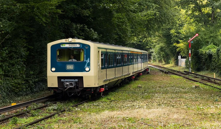 Restaurierter Baureihe 472 der Hamburger S-Bahn kehrt zurück